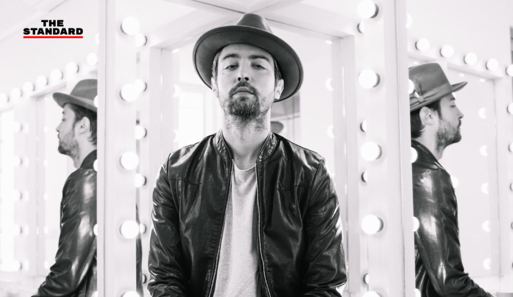 สำรวจชีวิตวัย 36 ปีของ ‘ฮิวโก้’ เนื้องาน ดนตรี และวิถีร็อกแอนด์โรล ...