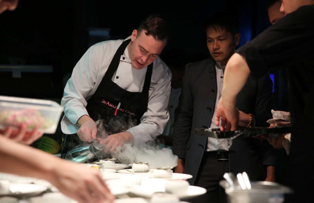 ไม่ต้องบินไปกินที่ไหนไกล ดาวมิชลิน 12 ดวง ในเทศกาลอาหาร So Amazing Chef ...