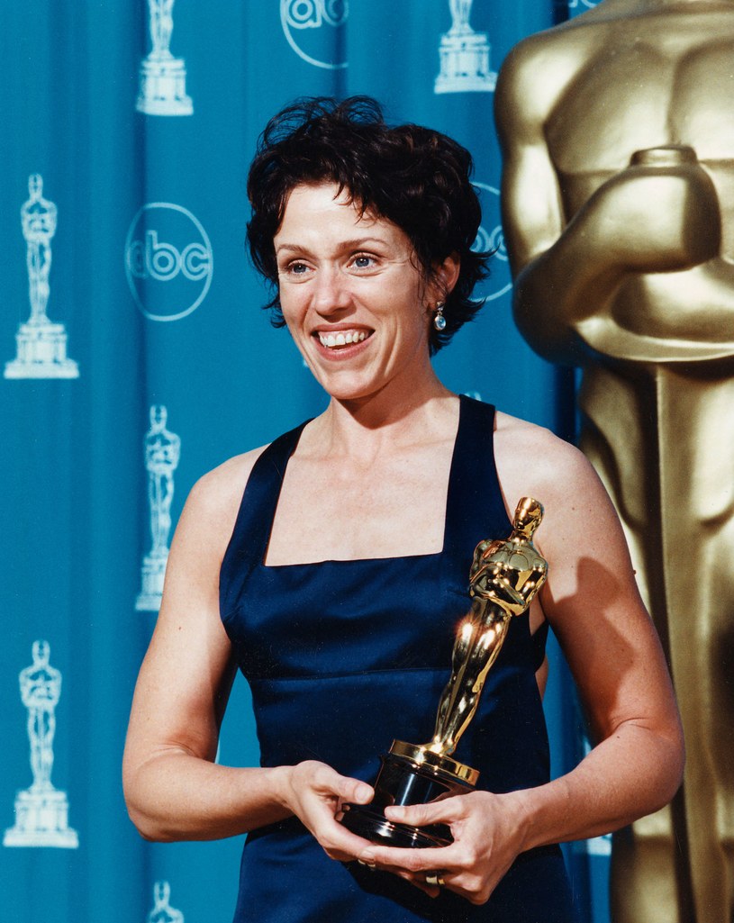 Frances McDormand คนจริงที่ปฏิเสธทุกกฎเกณฑ์ในวงการฮอลลีวูด – THE STANDARD