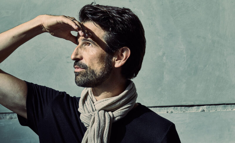 เคล็ดลับความสำเร็จของ Freitag จากผ้าคลุมรถบรรทุกเก่าสู่กระเป๋าที่มี ...