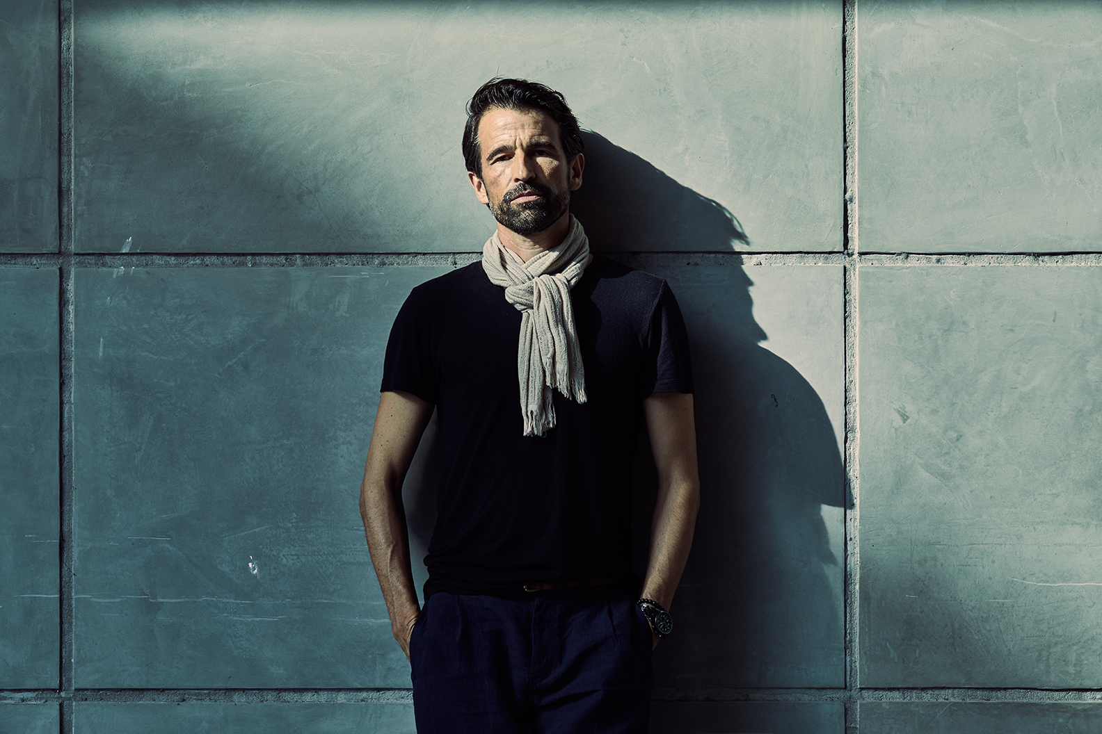 เคล็ดลับความสำเร็จของ Freitag จากผ้าคลุมรถบรรทุกเก่าสู่กระเป๋าที่มี ...