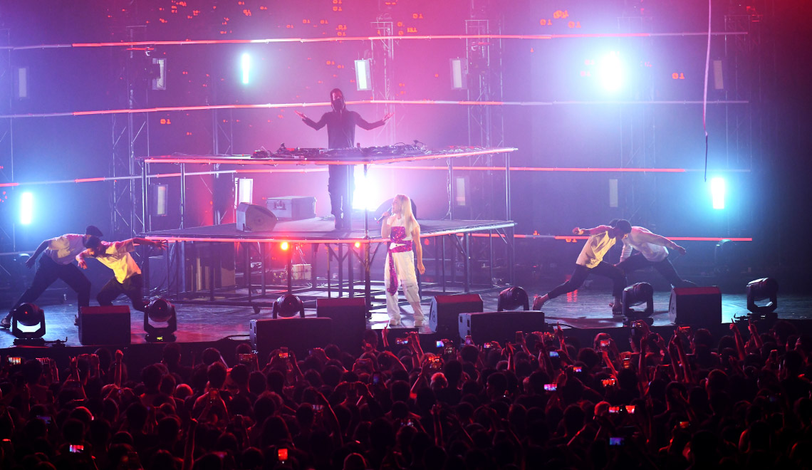 เกิดอะไรขึ้นบนเวที Spotify On Stage คอนเสิร์ตครบรอบ 1 ปีในประเทศไทย ...