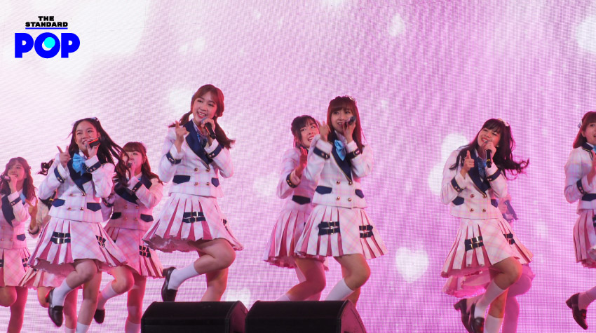 ภาพบรรยากาศงานคอนเสิร์ต BNK48 Thank you & The Beginner – THE STANDARD