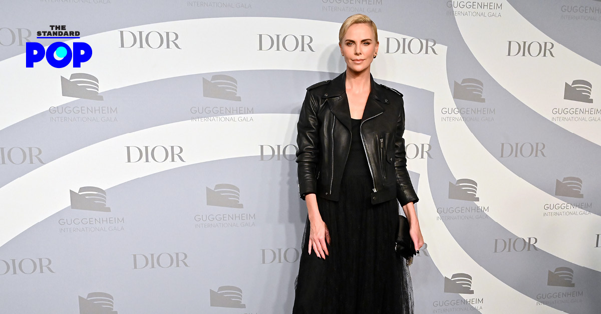 Charlize Theron กับ Dior ร่วมเปิดตัวโครงการเพื่อสังคมในชื่อ Dior Stands ...