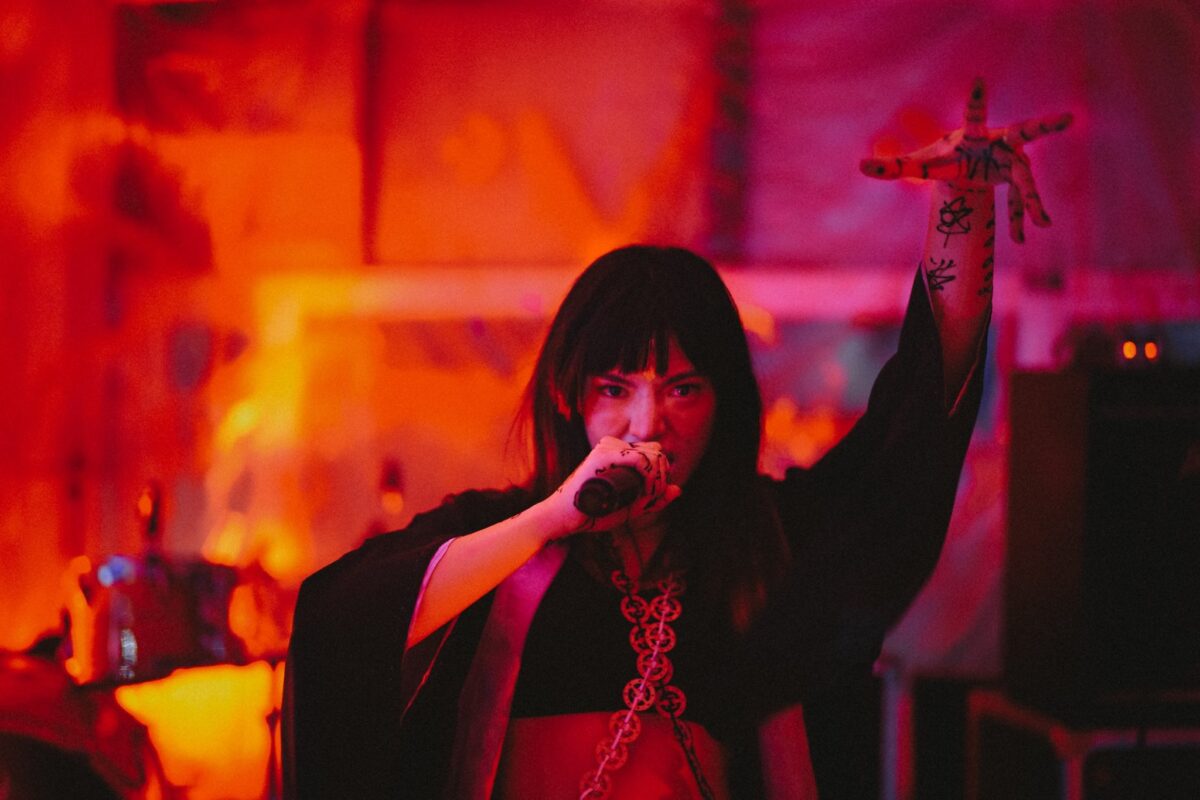 Pyra ศิลปินสาวสุดแซ่บที่โลกต้องจับตามอง ในซิงเกิลล่าสุด Yellow Fever ...