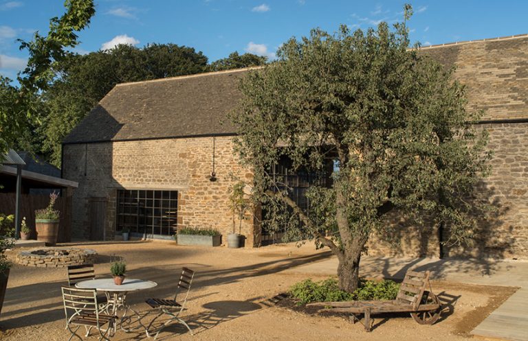 Soho Farmhouse คลับเฮาส์ขนาด 2,530 ไร่ที่ออกซ์ฟอร์ดเชอร์ ประเทศอังกฤษ ...