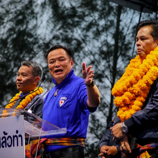 Leon Russom Archives – THE STANDARD