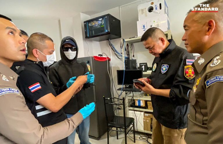 ตำรวจไซเบอร์บุกค้นห้องพัก จ่าสิบโทแฮกเกอร์ ‘9near’ พบอุปกรณ์คอมฯ ...