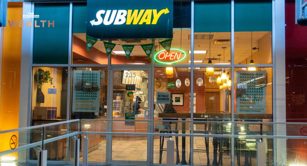 หมดปัญหาการสั่ง Subway หลายขั้นตอน กับตู้กดอัตโนมัติ ‘Grab & Go’