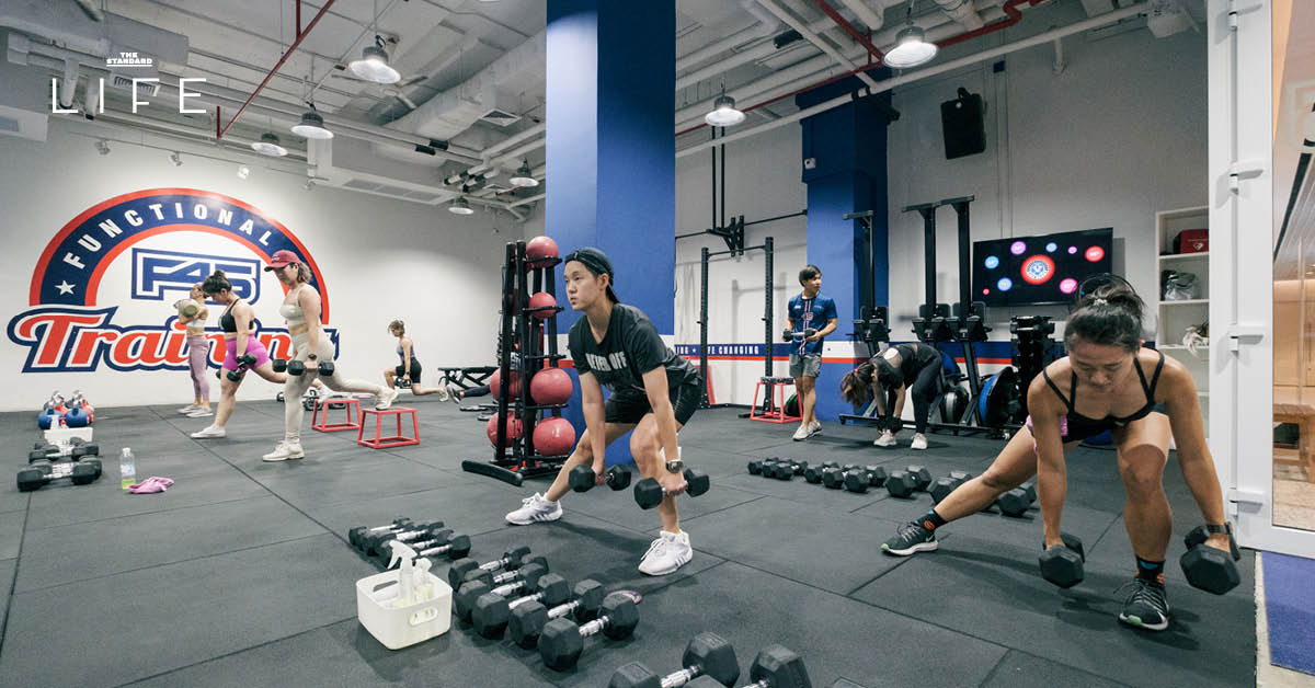 15 คลาสออกกำลัง ระเบิดพลังแบบ Build & Burn! – THE STANDARD