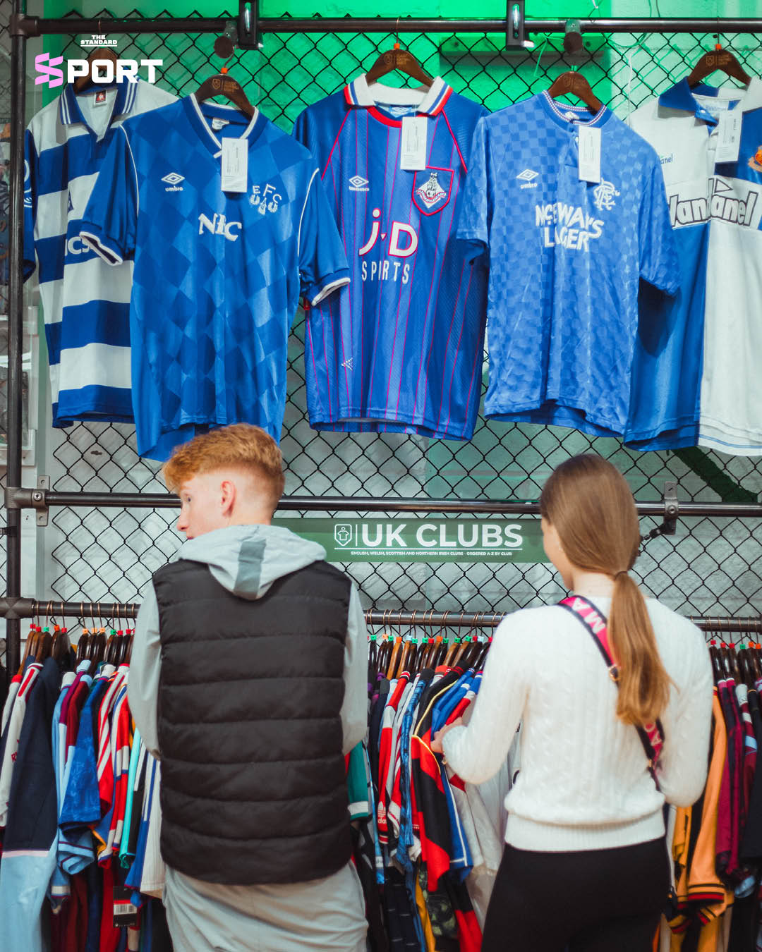 บรรยากาศร้าน Classic Football Shirts ในกรุงลอนดอน